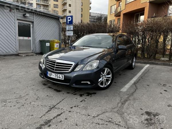 Pelēks Mercedes-Benz e-250 2009 Rīga, ar dzinēja tilpumu 2.20 L un nobraukumu 301 tūkst. km par 6250 €, foto 1 vietnē AUTOMOTO.COM.LV