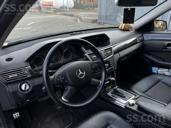 Pelēks Mercedes-Benz e-250 2009 Rīga, ar dzinēja tilpumu 2.20 L un nobraukumu 301 tūkst. km par 6250 €, foto 7 vietnē AUTOMOTO.COM.LV