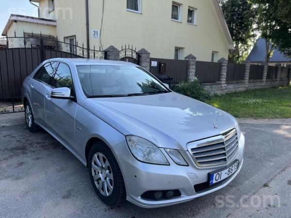 Pelēks Mercedes-Benz e-250 2009 Daugavpils, ar dzinēja tilpumu 1.80 L un nobraukumu 357 tūkst. km par 4250 €, foto 1 vietnē AUTOMOTO.COM.LV
