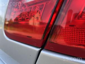 Pelēks Mercedes-Benz e-250 2009 Daugavpils, ar dzinēja tilpumu 1.80 L un nobraukumu 357 tūkst. km par 4950 €, foto 21 vietnē AUTOMOTO.COM.LV