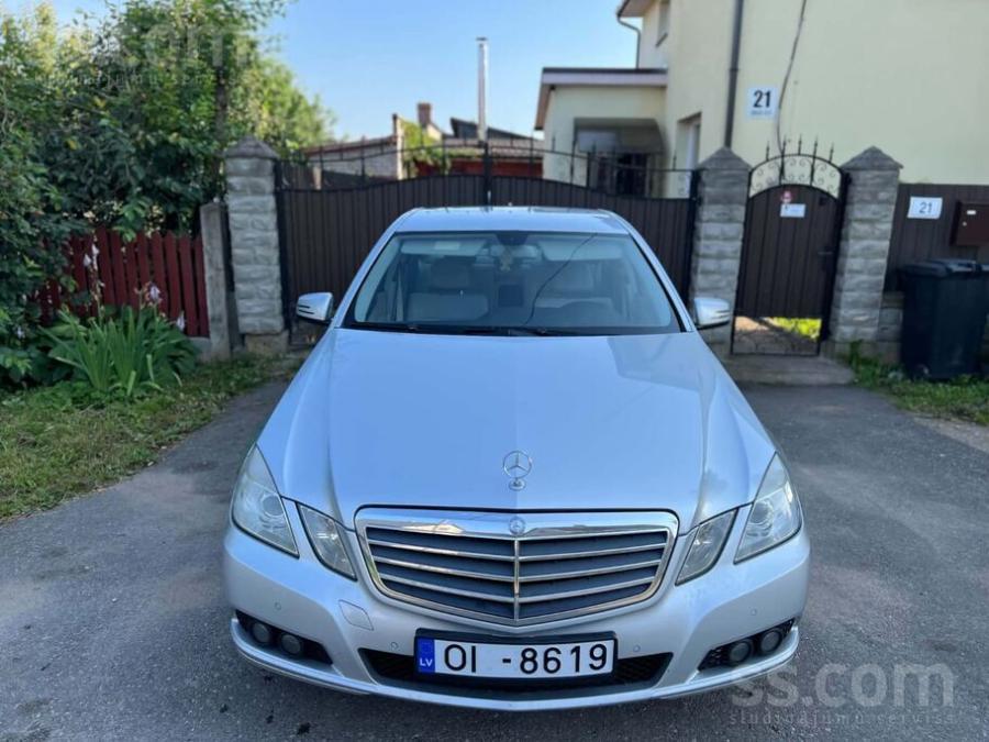 Серый Мерседес E 250 2009 в Даугавпилс, объемом двигателя 1.80 л и пробегом 358 тыс. км за 3400 €, фото 3 на AUTOMOTO.COM.LV