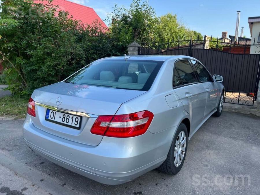 Серый Мерседес E 250 2009 в Даугавпилс, объемом двигателя 1.80 л и пробегом 358 тыс. км за 3400 €, фото 5 на AUTOMOTO.COM.LV