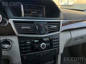 Серый Мерседес E 250 2009 в Даугавпилс, объемом двигателя 1.80 л и пробегом 358 тыс. км за 3400 €, фото 10 на AUTOMOTO.COM.LV