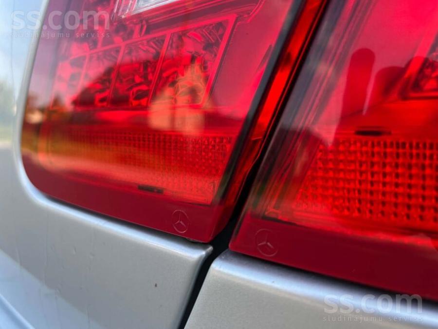 Серый Мерседес E 250 2009 в Даугавпилс, объемом двигателя 1.80 л и пробегом 358 тыс. км за 3400 €, фото 15 на AUTOMOTO.COM.LV