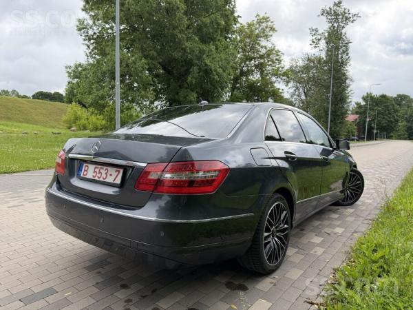 Pelēks Mercedes-Benz e-250 2010 Rēzekne, ar dzinēja tilpumu 2.20 L un nobraukumu 293 tūkst. km par 6490 €, foto 5 vietnē AUTOMOTO.COM.LV