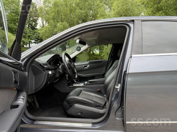 Pelēks Mercedes-Benz e-250 2010 Rēzekne, ar dzinēja tilpumu 2.20 L un nobraukumu 293 tūkst. km par 6490 €, foto 9 vietnē AUTOMOTO.COM.LV