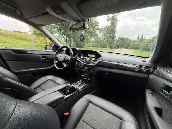 Grey Mercedes-Benz e-250 2010 in Rezekne, with an engine capacity of 2.20 L and mileage of 293 thousand km for 6490 €, photo 7 on AUTOMOTO.COM.LV