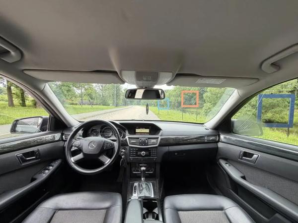 Grey Mercedes-Benz e-250 2010 in Rezekne, with an engine capacity of 2.20 L and mileage of 293 thousand km for 6490 €, photo 8 on AUTOMOTO.COM.LV