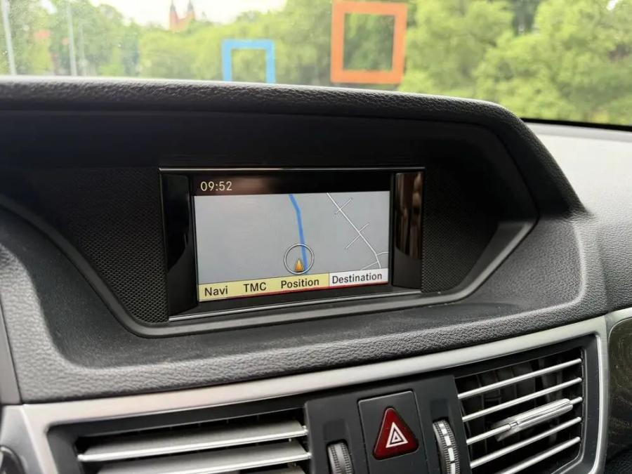 Серый Мерседес E 250 2010 в Резекне, объемом двигателя 2.20 л и пробегом 293 тыс. км за 6490 €, фото 13 на AUTOMOTO.COM.LV