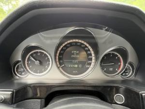 Серый Мерседес E 250 2010 в Резекне, объемом двигателя 2.20 л и пробегом 293 тыс. км за 6490 €, фото 15 на AUTOMOTO.COM.LV