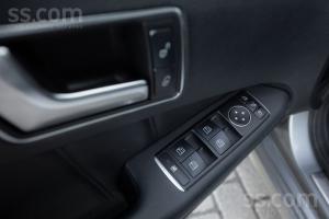 Серый Мерседес E 250 2010 в Елгава, объемом двигателя 2.20 л и пробегом 0 тыс. км за 9980 €, фото 15 на AUTOMOTO.COM.LV