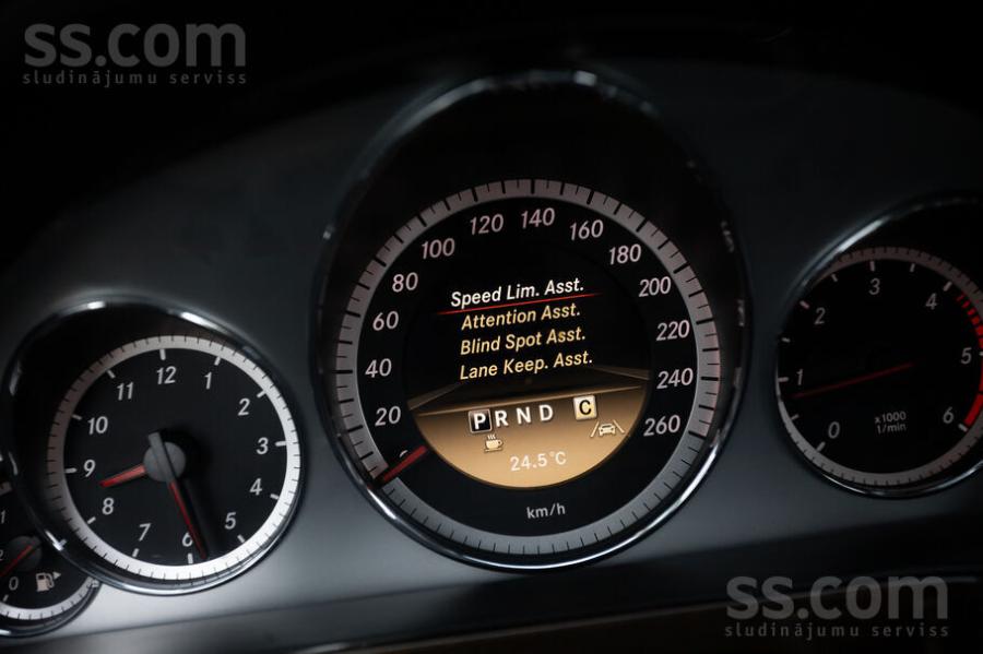 Серый Мерседес E 250 2010 в Елгава, объемом двигателя 2.20 л и пробегом 0 тыс. км за 9980 €, фото 34 на AUTOMOTO.COM.LV