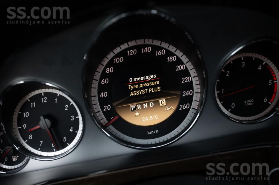 Серый Мерседес E 250 2010 в Елгава, объемом двигателя 2.20 л и пробегом 0 тыс. км за 9980 €, фото 35 на AUTOMOTO.COM.LV
