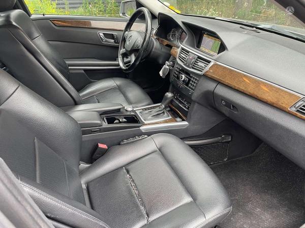 Grey Mercedes-Benz e-250 2010 in Vilnius, with an engine capacity of 2.14 L and mileage of 300 thousand km for 4400 €, photo 7 on AUTOMOTO.COM.LV