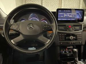Серый Мерседес E 250 2010 в Клайпеда, объемом двигателя 1.80 л и пробегом 158 тыс. км за 8999 €, фото 4 на AUTOMOTO.COM.LV