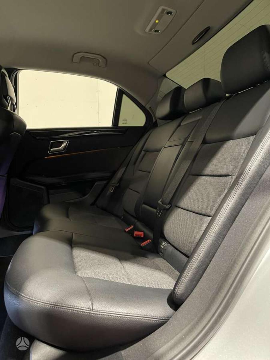 Серый Мерседес E 250 2010 в Клайпеда, объемом двигателя 1.80 л и пробегом 158 тыс. км за 8999 €, фото 10 на AUTOMOTO.COM.LV