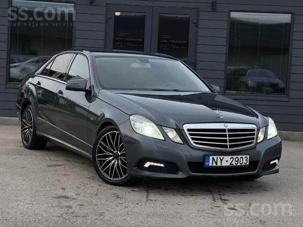 Мерседес E 250 2010 в Елгава на AUTOMOTO.COM.LV Серый Мерседес E 250 2010 в Елгава, объемом двигателя 2.20 л и пробегом 297 тыс. км за 5500 €, фото 1 на AUTOMOTO.COM.LV