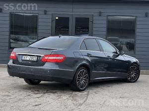 Серый Мерседес E 250 2010 в Елгава, объемом двигателя 2.20 л и пробегом 297 тыс. км за 5250 €, фото 5 на AUTOMOTO.COM.LV