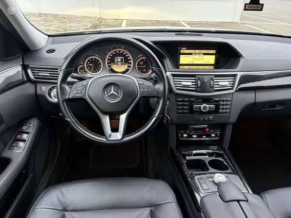 Серый Мерседес E 250 2012 в Каунас, объемом двигателя 2.14 л и пробегом 300 тыс. км за 7500 €, фото 11 на AUTOMOTO.COM.LV