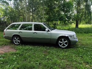 Pelēks Mercedes-Benz e-250 1995 Šauļi, ar dzinēja tilpumu 2.50 L un nobraukumu 380 tūkst. km par 2400 €, foto 5 vietnē AUTOMOTO.COM.LV