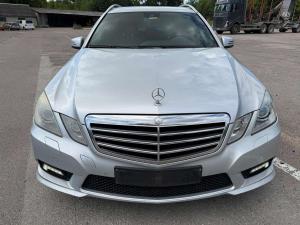 Серый Мерседес E 250 2009 в Расейняй, объемом двигателя 1.80 л и пробегом 323 тыс. км за 5300 €, фото 9 на AUTOMOTO.COM.LV