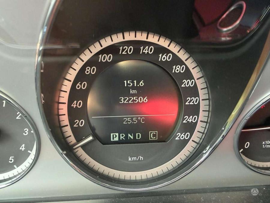 Серый Мерседес E 250 2009 в Расейняй, объемом двигателя 1.80 л и пробегом 323 тыс. км за 5300 €, фото 13 на AUTOMOTO.COM.LV