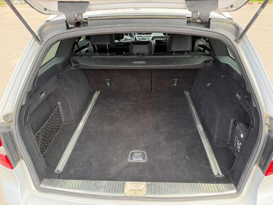 Серый Мерседес E 250 2009 в Расейняй, объемом двигателя 1.80 л и пробегом 323 тыс. км за 5300 €, фото 17 на AUTOMOTO.COM.LV
