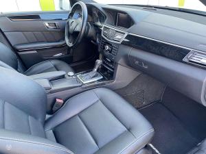 Grey Mercedes-Benz e-250 2009 in Raseiniai, with an engine capacity of 2.20 L and mileage of 323 thousand km for 5500 €, photo 13 on AUTOMOTO.COM.LV