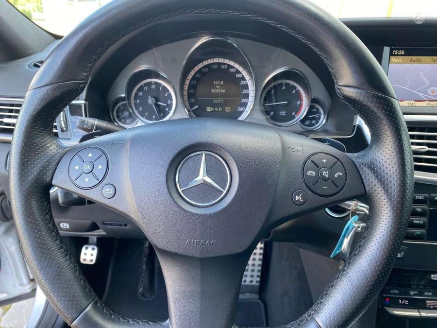 Grey Mercedes-Benz e-250 2009 in Raseiniai, with an engine capacity of 2.20 L and mileage of 323 thousand km for 5500 €, photo 14 on AUTOMOTO.COM.LV