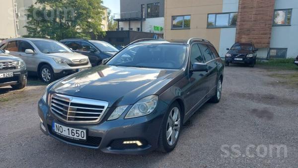 Mercedes-Benz e-250 2009 in Daugavpils on AUTOMOTO.COM.LV Grey Mercedes-Benz e-250 2009 in Daugavpils, with an engine capacity of 2.20 L and mileage of 0 thousand km for 7700 €, photo 1 on AUTOMOTO.COM.LV
