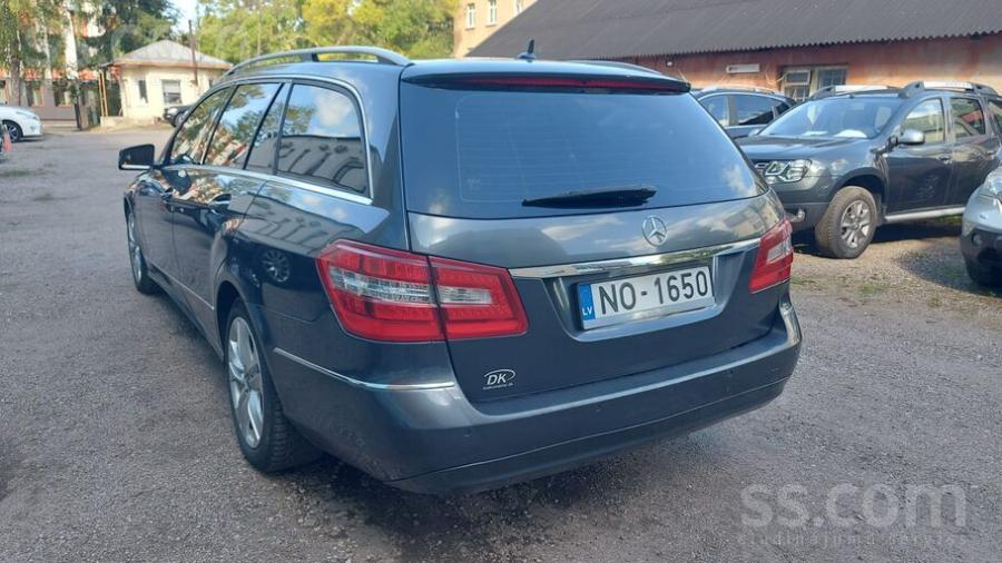 Pelēks Mercedes-Benz e-250 2009 Daugavpils, ar dzinēja tilpumu 2.20 L un nobraukumu 0 tūkst. km par 7700 €, foto 17 vietnē AUTOMOTO.COM.LV