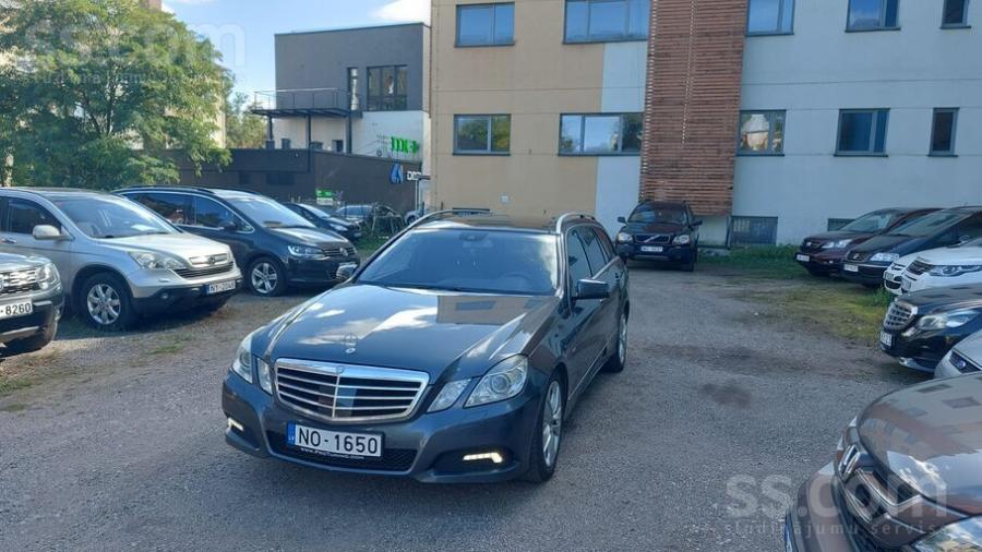 Pelēks Mercedes-Benz e-250 2009 Daugavpils, ar dzinēja tilpumu 2.20 L un nobraukumu 0 tūkst. km par 7700 €, foto 22 vietnē AUTOMOTO.COM.LV