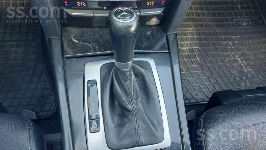 Pelēks Mercedes-Benz e-250 2009 Daugavpils, ar dzinēja tilpumu 2.20 L un nobraukumu 0 tūkst. km par 7700 €, foto 43 vietnē AUTOMOTO.COM.LV