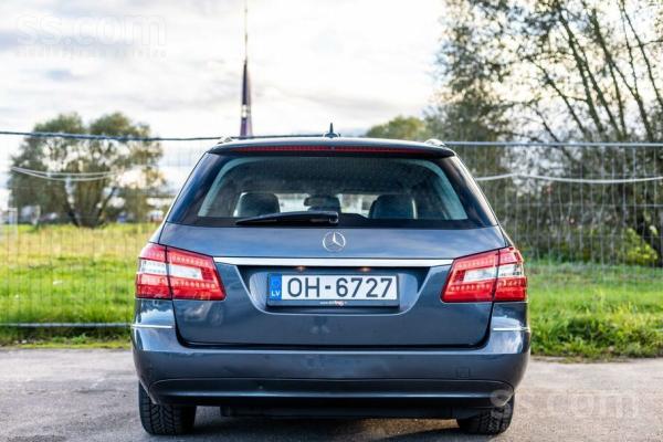 Pelēks Mercedes-Benz e-250 2010 Rīga, ar dzinēja tilpumu 2.20 L un nobraukumu 232 tūkst. km par 6990 €, foto 8 vietnē AUTOMOTO.COM.LV
