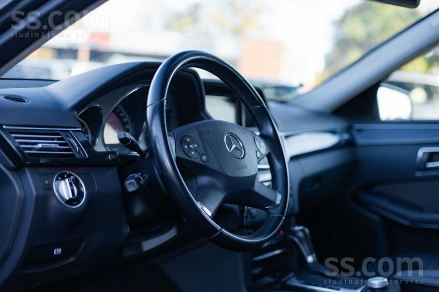 Pelēks Mercedes-Benz e-250 2010 Rīga, ar dzinēja tilpumu 2.20 L un nobraukumu 232 tūkst. km par 6990 €, foto 14 vietnē AUTOMOTO.COM.LV