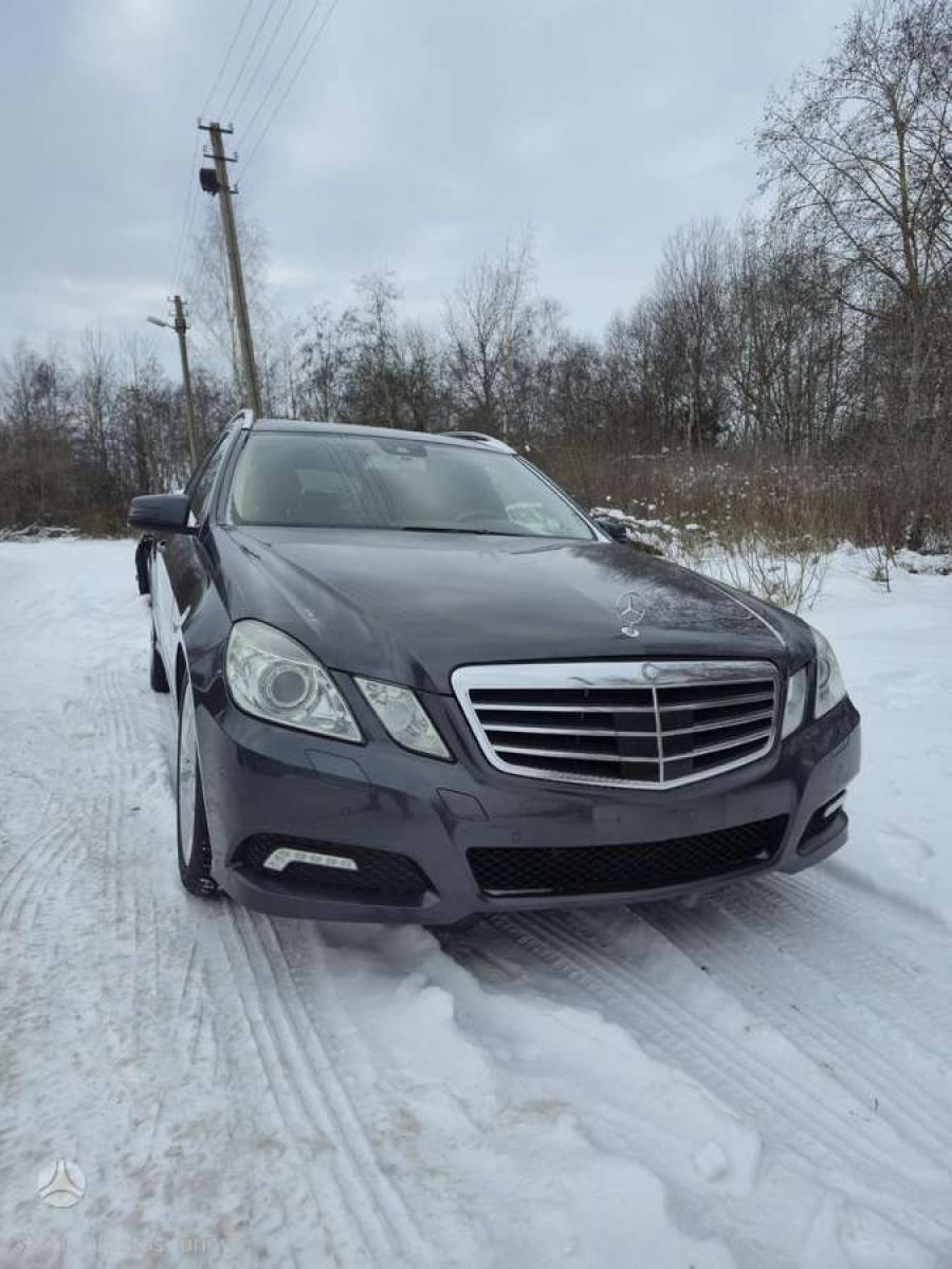 Pelēks Mercedes-Benz e-250 2010 Šauļi, ar dzinēja tilpumu 2.20 L un nobraukumu 340 tūkst. km par 7700 €, foto 2 vietnē AUTOMOTO.COM.LV
