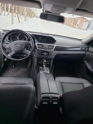 Pelēks Mercedes-Benz e-250 2010 Šauļi, ar dzinēja tilpumu 2.20 L un nobraukumu 340 tūkst. km par 7700 €, foto 9 vietnē AUTOMOTO.COM.LV