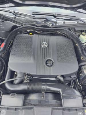 Pelēks Mercedes-Benz e-250 2010 Šauļi, ar dzinēja tilpumu 2.20 L un nobraukumu 340 tūkst. km par 7700 €, foto 13 vietnē AUTOMOTO.COM.LV