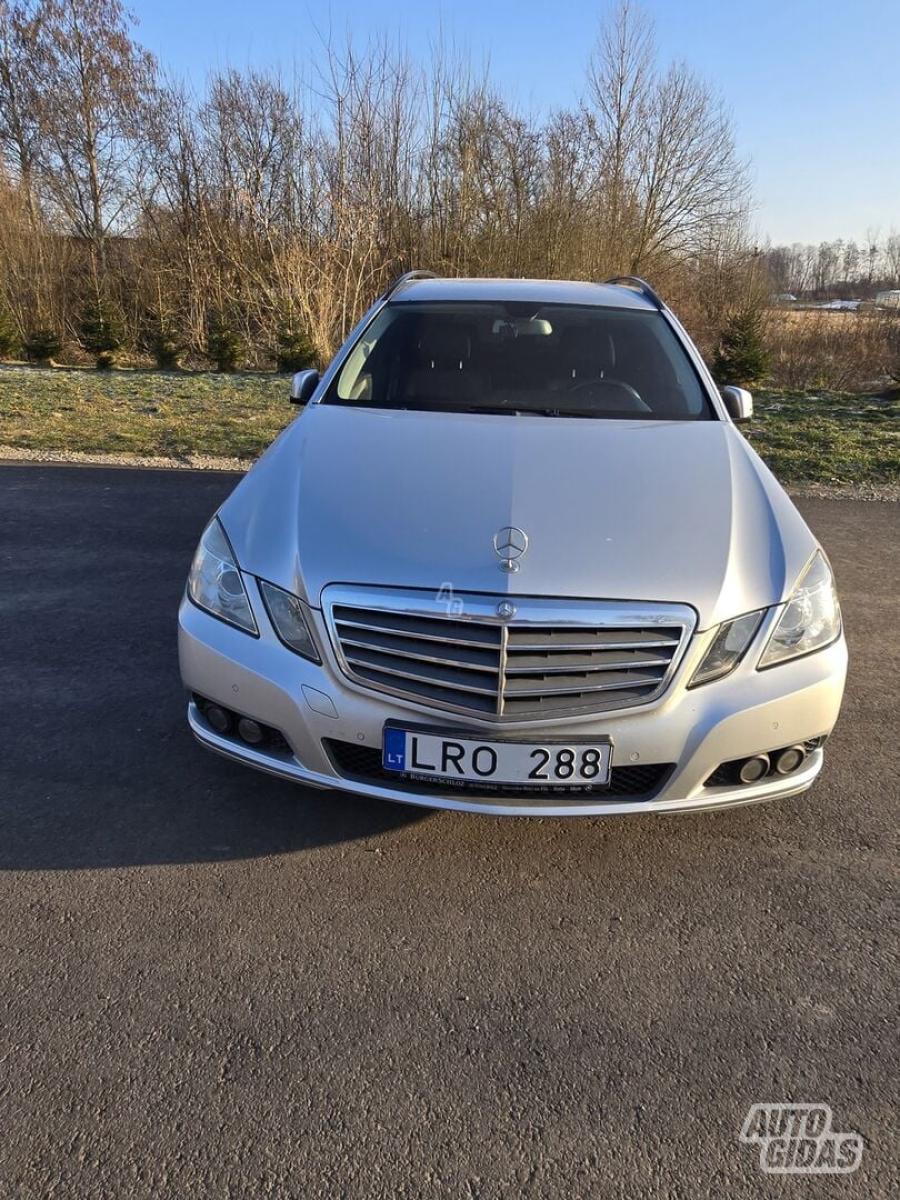 Grey Mercedes-Benz e-250 2010 in Vilnius, with an engine capacity of 2.10 L and mileage of 400 thousand km for 4800 €, photo 12 on AUTOMOTO.COM.LV