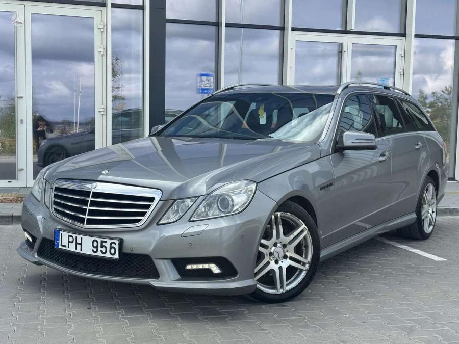 Pelēks Mercedes-Benz e-250 2010 Viļņa, ar dzinēja tilpumu 2.14 L un nobraukumu 383 tūkst. km par 4800 €, foto 4 vietnē AUTOMOTO.COM.LV