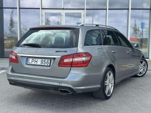 Pelēks Mercedes-Benz e-250 2010 Viļņa, ar dzinēja tilpumu 2.14 L un nobraukumu 383 tūkst. km par 4800 €, foto 5 vietnē AUTOMOTO.COM.LV
