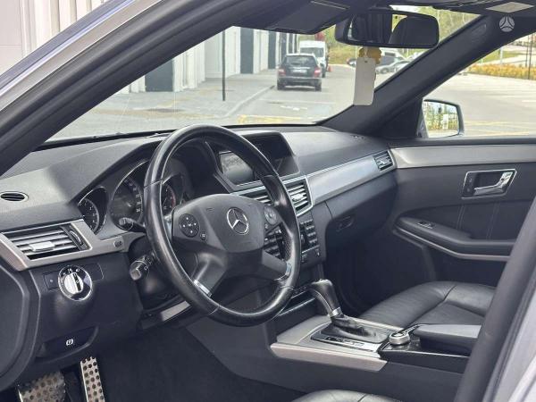 Pelēks Mercedes-Benz e-250 2010 Viļņa, ar dzinēja tilpumu 2.14 L un nobraukumu 383 tūkst. km par 4800 €, foto 7 vietnē AUTOMOTO.COM.LV