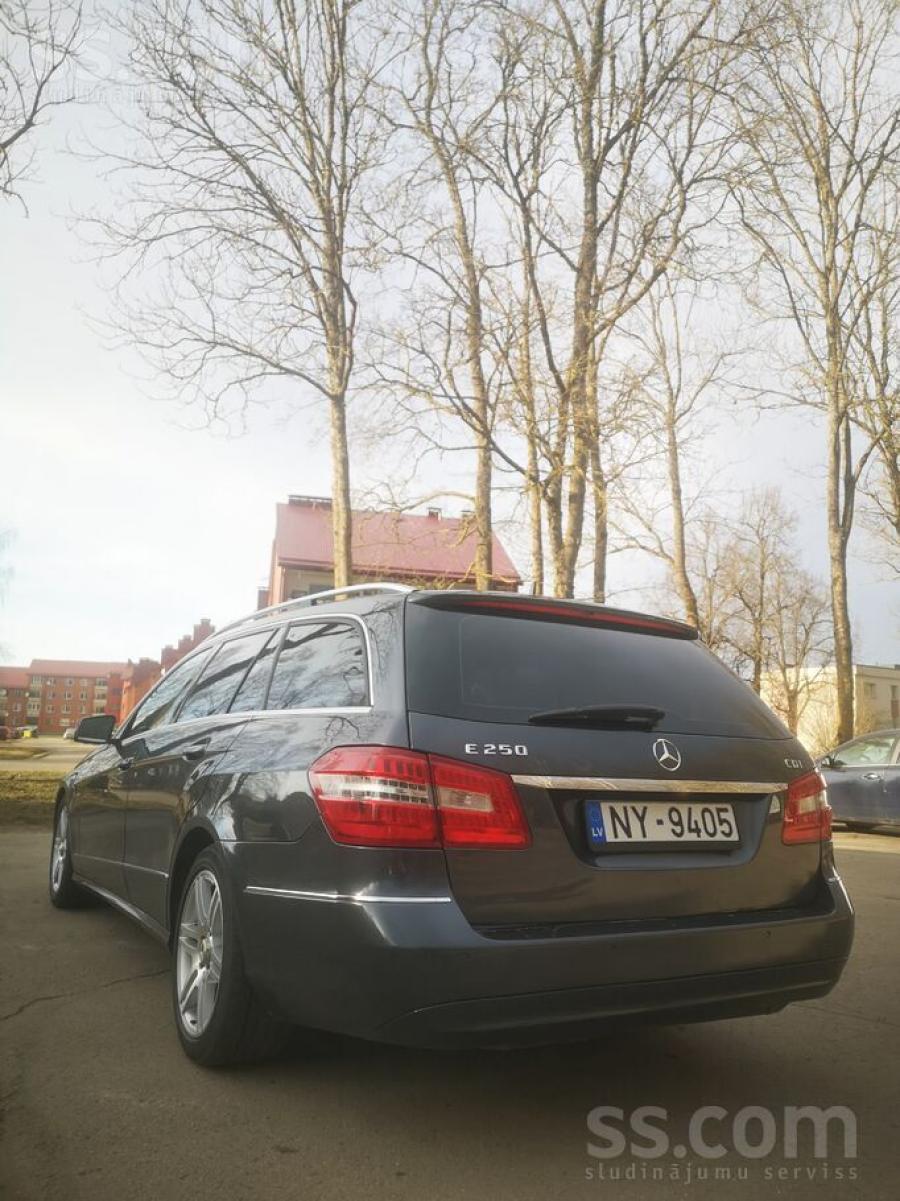 Серый Мерседес E 250 2010 в Огре, объемом двигателя 2.20 л и пробегом 410 тыс. км за 5600 €, фото 6 на AUTOMOTO.COM.LV