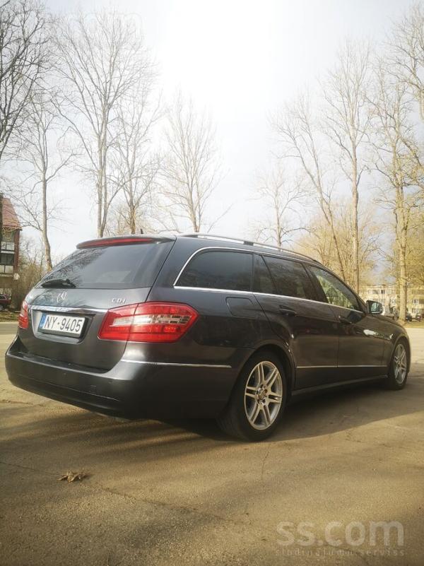 Серый Мерседес E 250 2010 в Огре, объемом двигателя 2.20 л и пробегом 410 тыс. км за 5600 €, фото 6 на AUTOMOTO.COM.LV