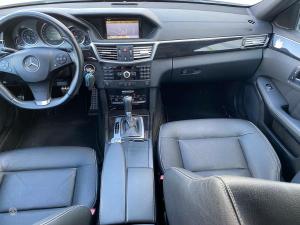 Grey Mercedes-Benz e-250 2010 in Raseiniai, with an engine capacity of 2.14 L and mileage of 323 thousand km for 5500 €, photo 12 on AUTOMOTO.COM.LV