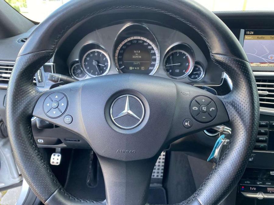 Grey Mercedes-Benz e-250 2010 in Raseiniai, with an engine capacity of 2.14 L and mileage of 323 thousand km for 5500 €, photo 15 on AUTOMOTO.COM.LV