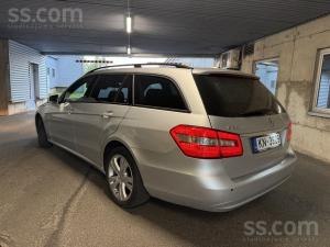 Grey Mercedes-Benz e-250 2010 in Riga, with an engine capacity of 2.50 L and mileage of 350 thousand km for 5000 €, photo  on AUTOMOTO.COM.LV