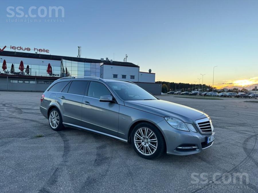 Pelēks Mercedes-Benz e-250 2010 Rīga, ar dzinēja tilpumu 2.10 L un nobraukumu 334 tūkst. km par 5700 €, foto 3 vietnē AUTOMOTO.COM.LV