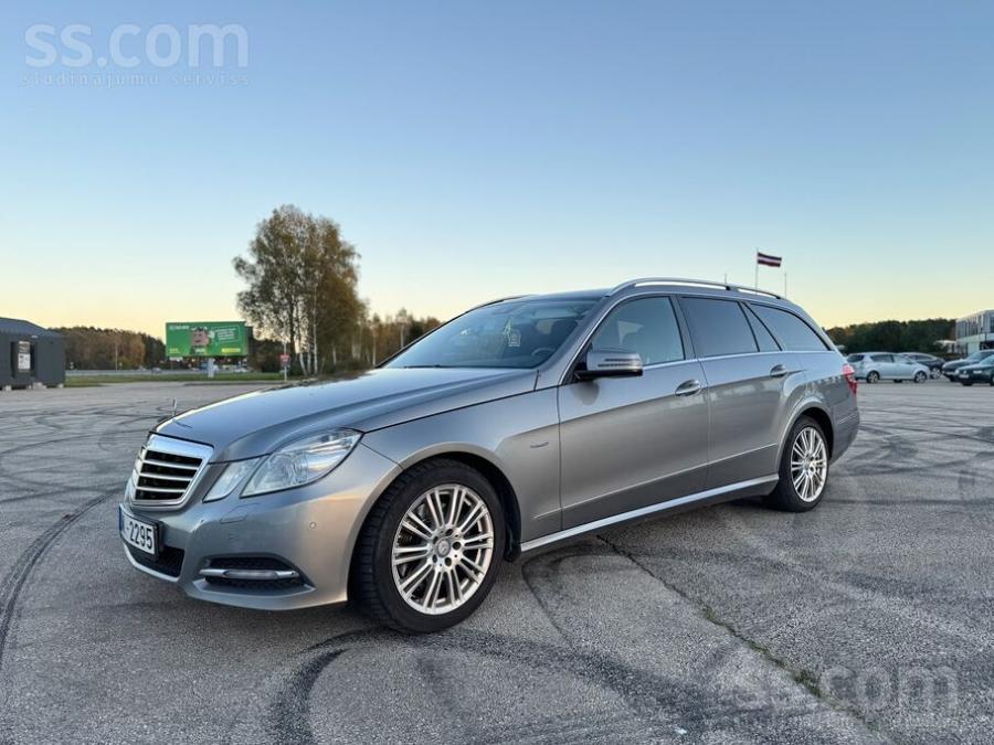 Pelēks Mercedes-Benz e-250 2010 Rīga, ar dzinēja tilpumu 2.10 L un nobraukumu 334 tūkst. km par 5700 €, foto 4 vietnē AUTOMOTO.COM.LV