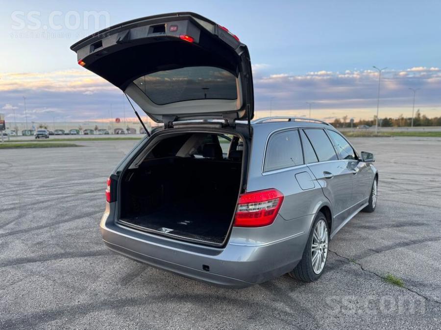 Pelēks Mercedes-Benz e-250 2010 Rīga, ar dzinēja tilpumu 2.10 L un nobraukumu 334 tūkst. km par 5700 €, foto 8 vietnē AUTOMOTO.COM.LV
